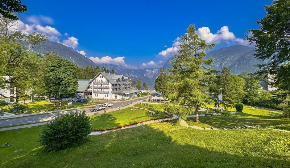 Het meer van Bohinj; Sloveense Alpen