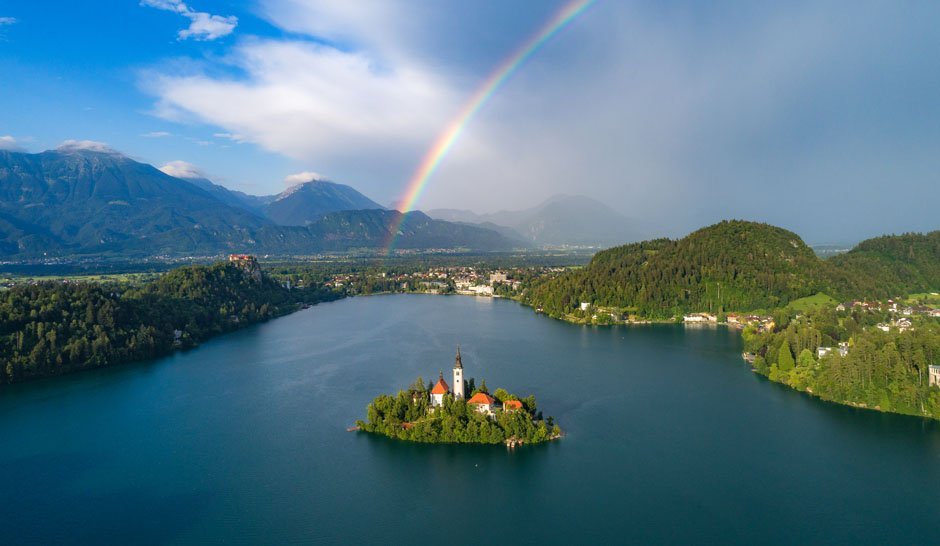 Het meer van Bohinj; Sloveense Alpen